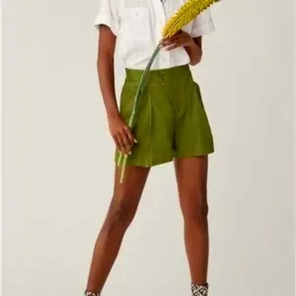 CAbi | Shorts | Nwt Cabi 6398 Traipse Short Style | Poshmark